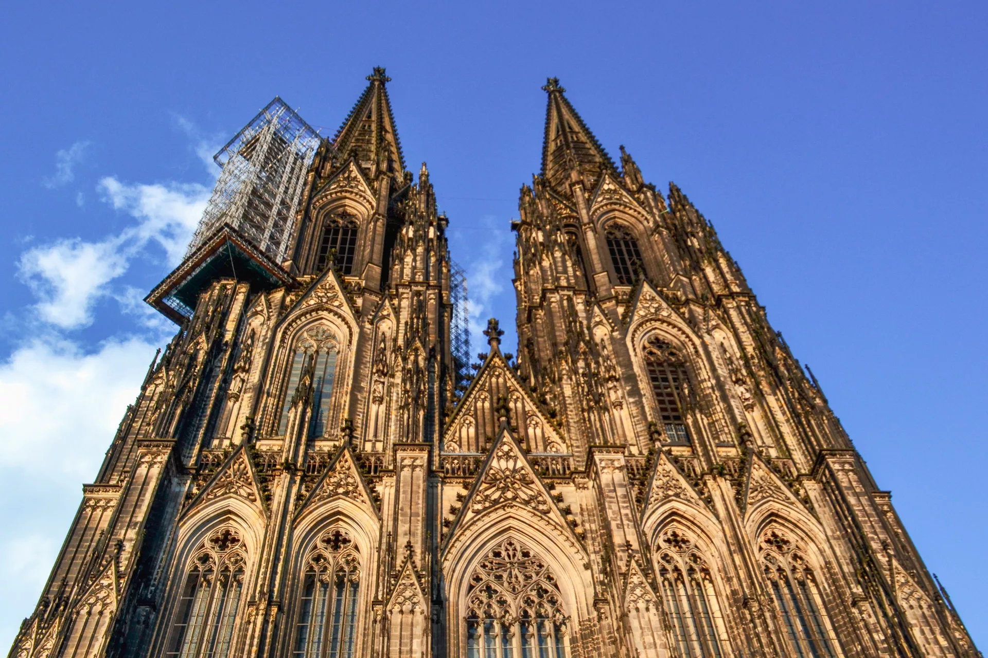 Cologne Travel Guide - Discovering the City of Cologne in 24 Hours ...